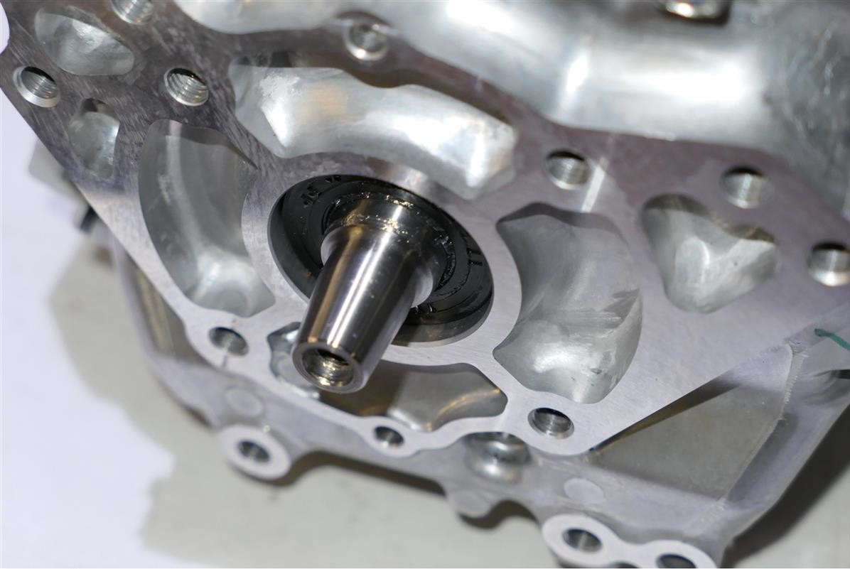 Silnik spalinowy HONDA GXR120 KRWF ORYGINAŁ | SILNIKI DO MASZYN | Becetech - Maszyny budowlane